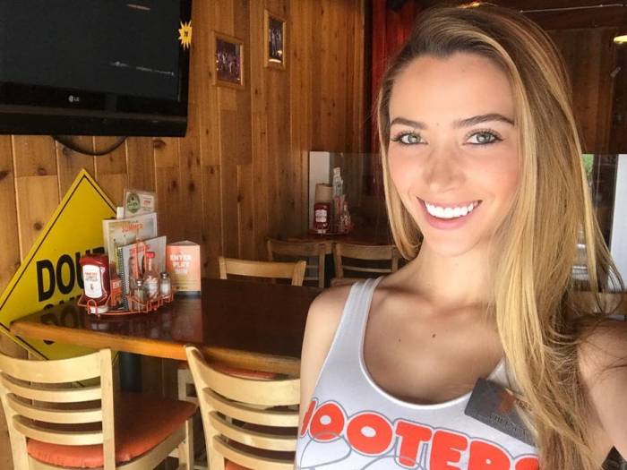 10 Secrets From Hooters Girls That Will Help You See Things From Their ...