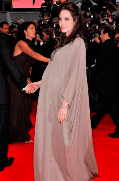 11 Celebrities Who Should Have Left These Annoying Dresses In The ...