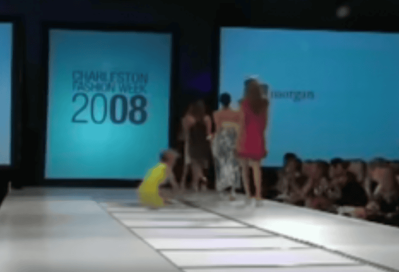 8 Massive Fails On The Fashion Runway - Genmice