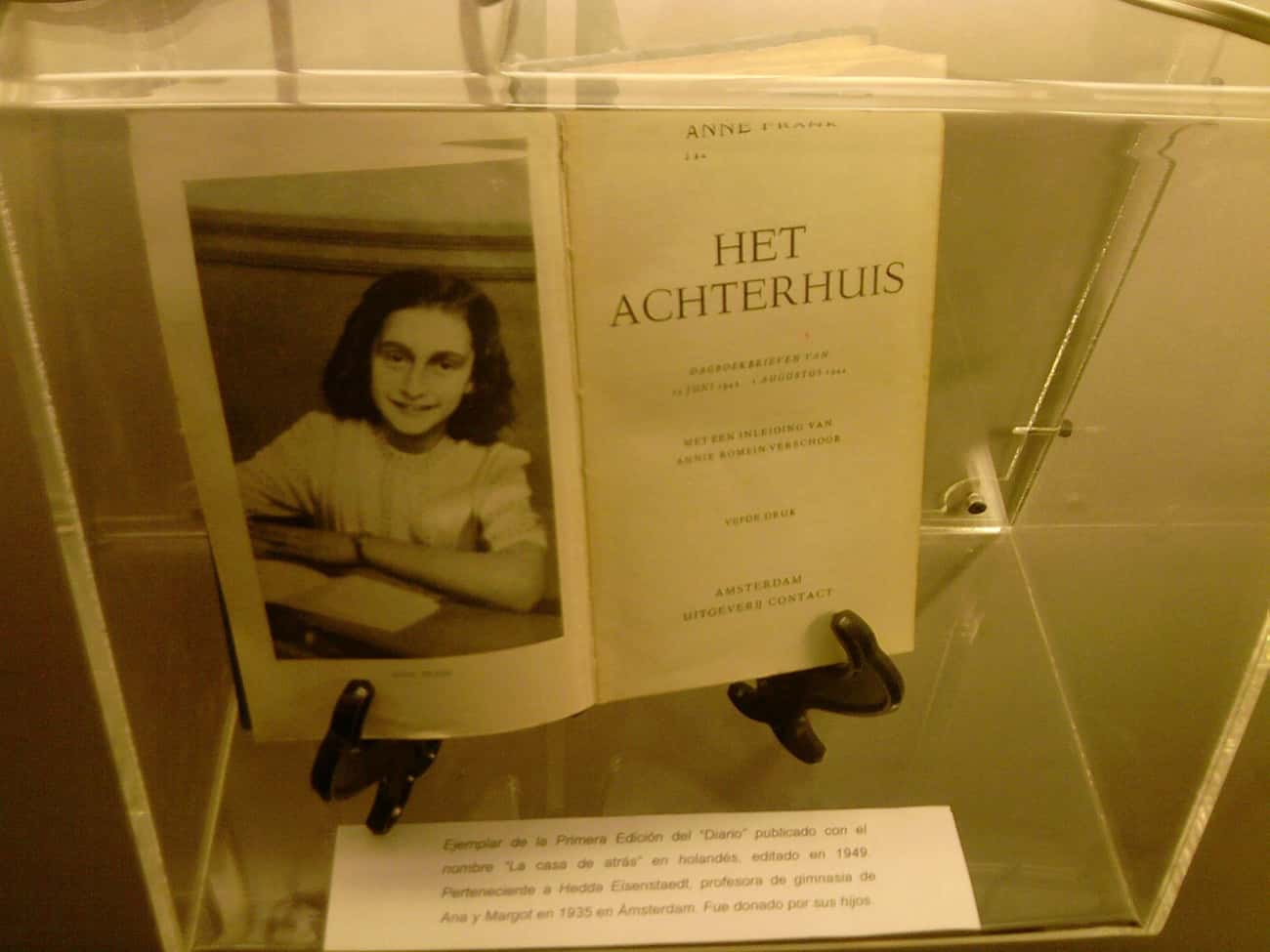 8 Unknown Facts About Anne Frank's Popular Diary - Genmice