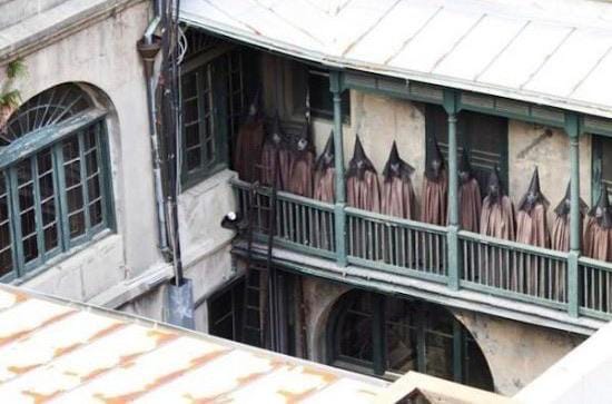 10 strange Pictures That Demonstrate Web Is An Abnormal Spot - Genmice